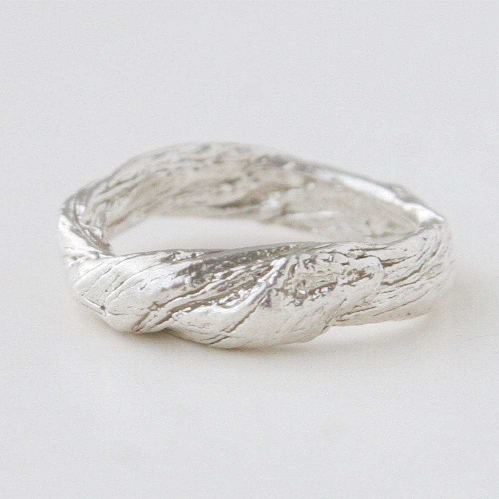 Sting Ring | Holly Riddel Designs